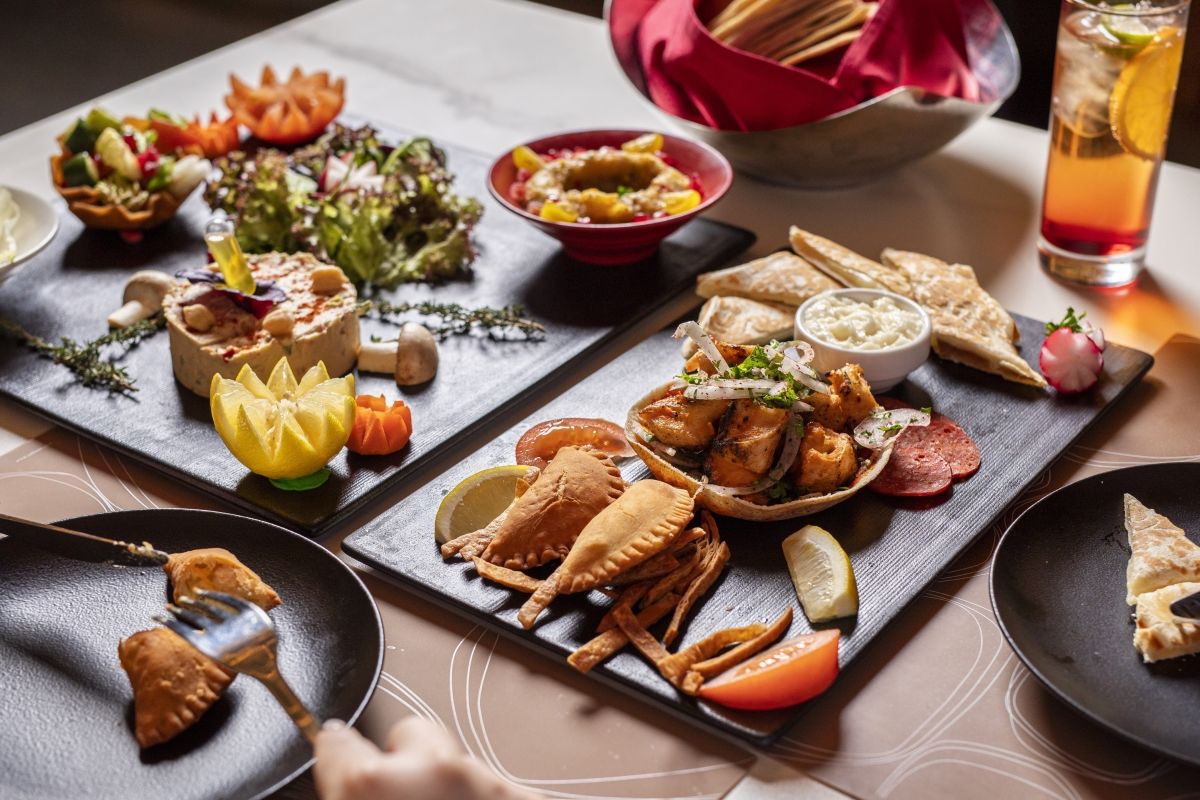 InterContinental Doha The City | Luxury Hotel Doha | Jalsa Garden Lounge